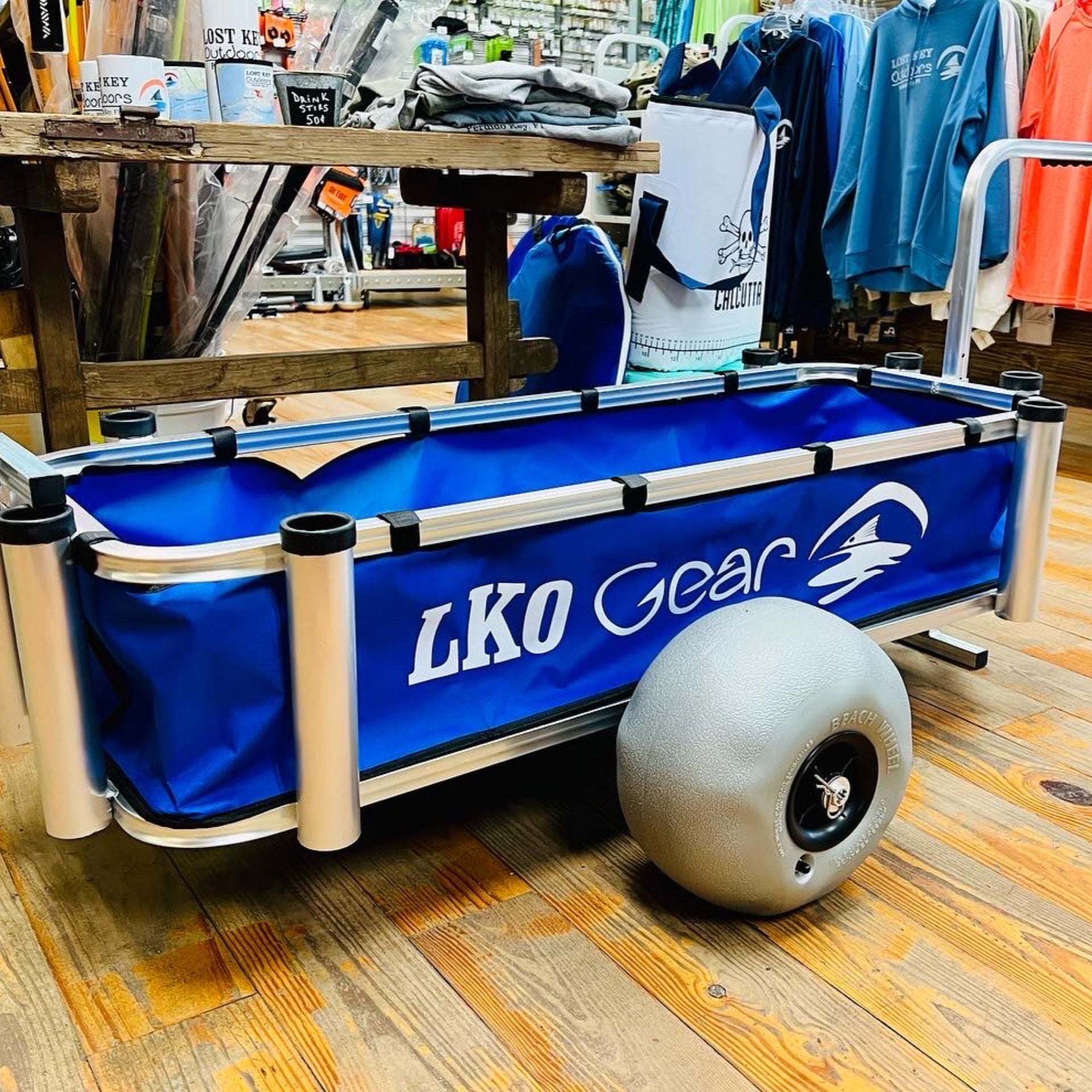 Balloon wheel beach cart with rod holders | Lost Key Outdoors